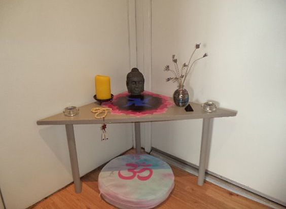 Meditation Altar Table Ideas (& Meditation Tables Placement)